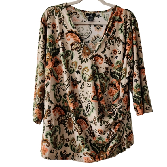 Attyre | Tops | Attyre Woman 2x Surplice Gardencore Top | Poshmark